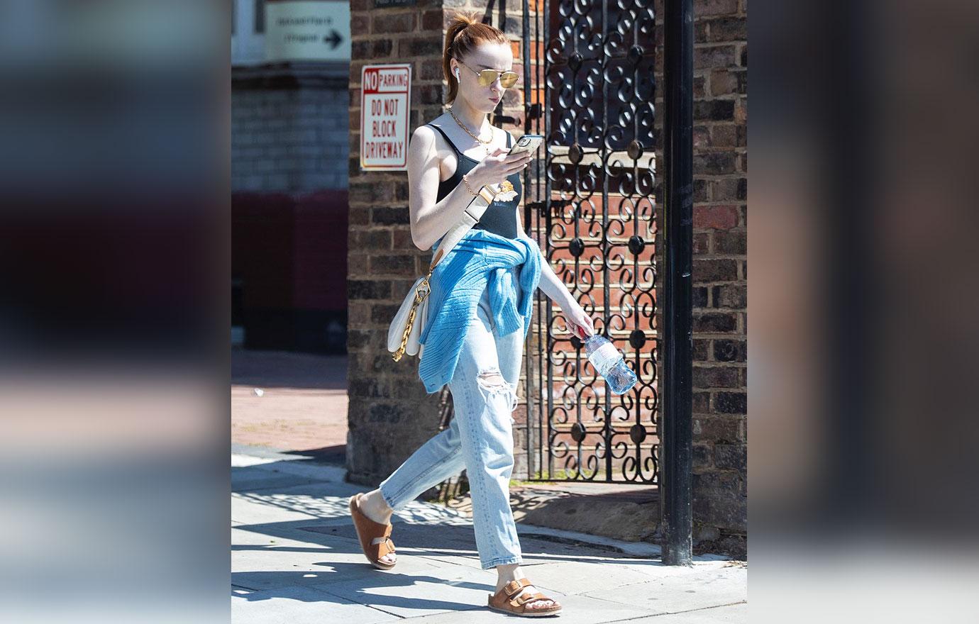 'Bridgerton' Star Phoebe Dynevor Goes Casual For London Stroll: Photos