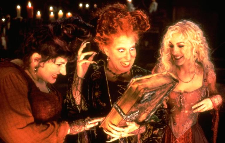 'Hocus Pocus' Ice Cream Shakes At Carvel Come With Collectible Cups ...