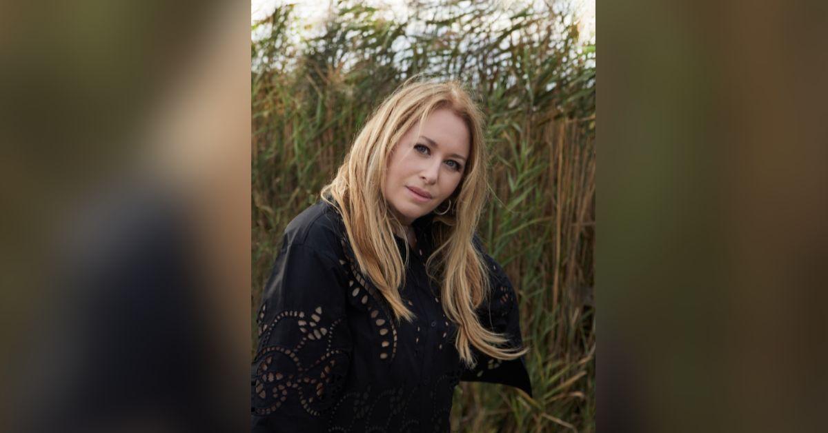 Adriane Stark's Photography: Inside Her Journey