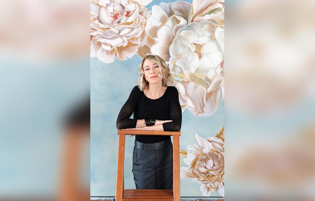 Carin Gerard Dishes On Her Career & 'Timeless' Paintings