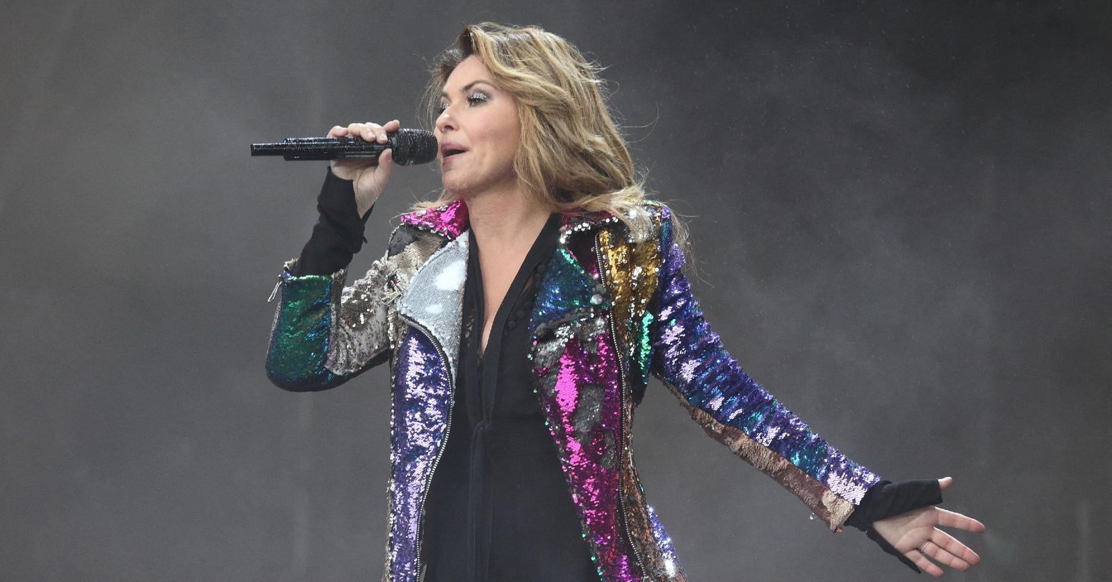 Shania Twain Embracing The 'Aging' Process By Letting Her Hair Go Gray