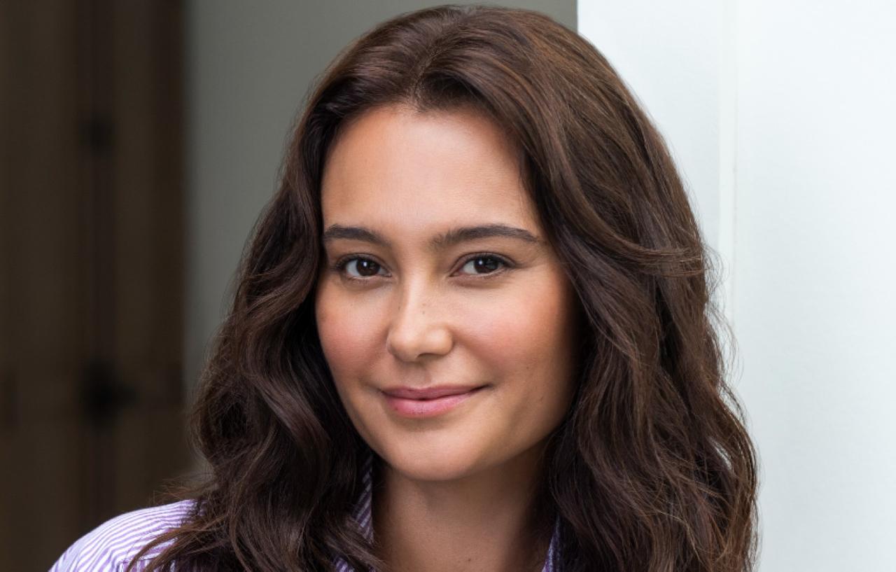 Emma Heming Willis Dishes On Dealing With Mommy Brain, Her Company