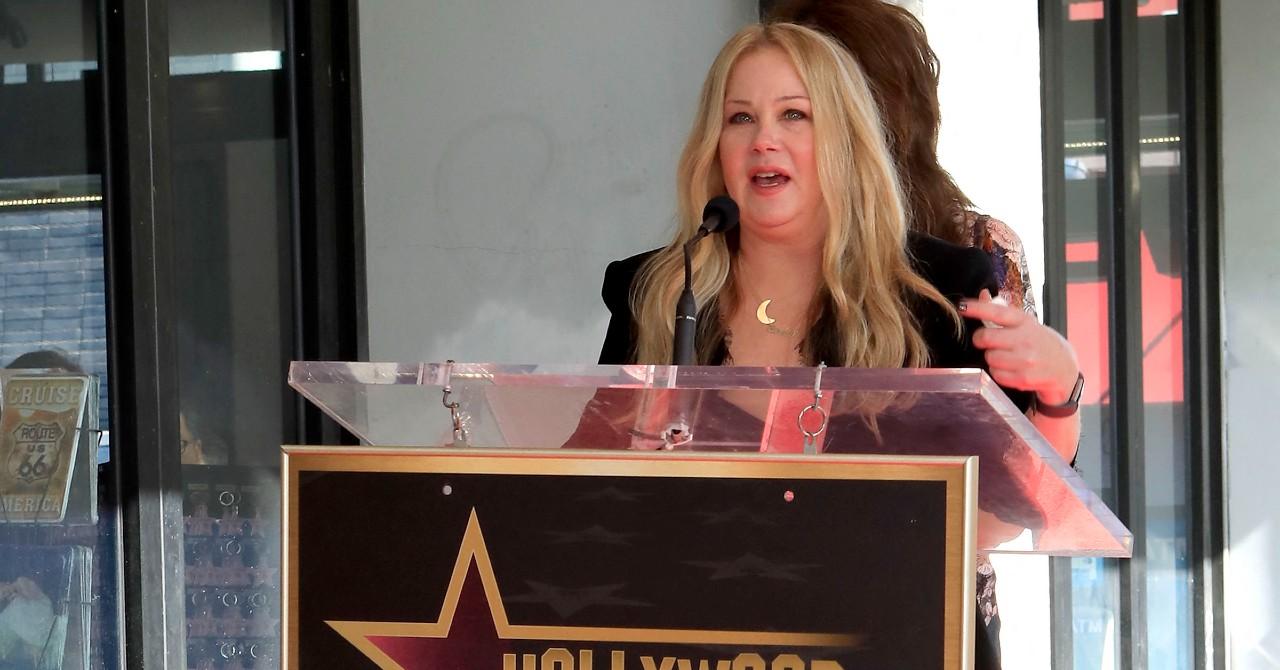 Christina Applegate 'Lays In Bed Screaming' Amid M.S. Battle