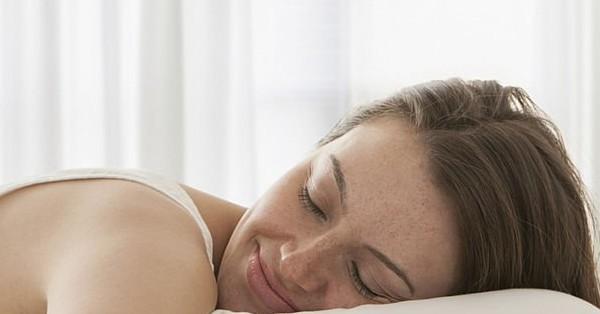 How To Reduce Sleep Apnea Symptoms: Mouthpiece, Weight Loss & More