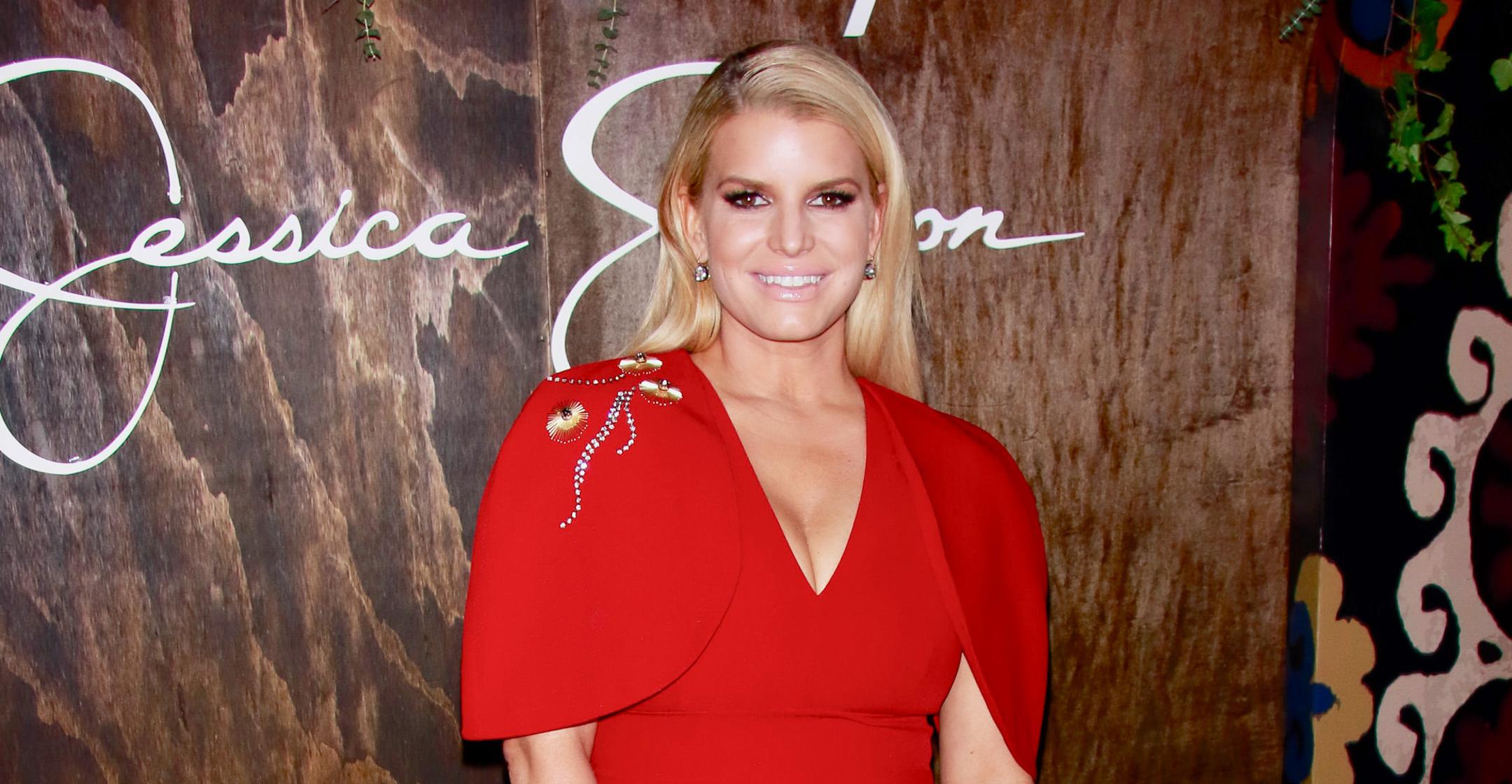 Jessica Simpson Has Resumed Her Workout Routine, Says She's 'Sore'