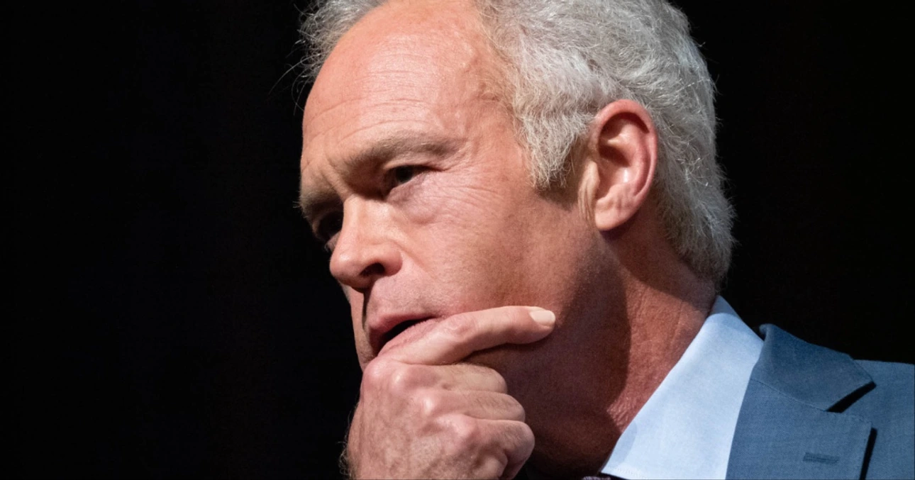 Scott Pelley Says CBS Bent to Trump and Bari Weiss Must Go - Morning Honey